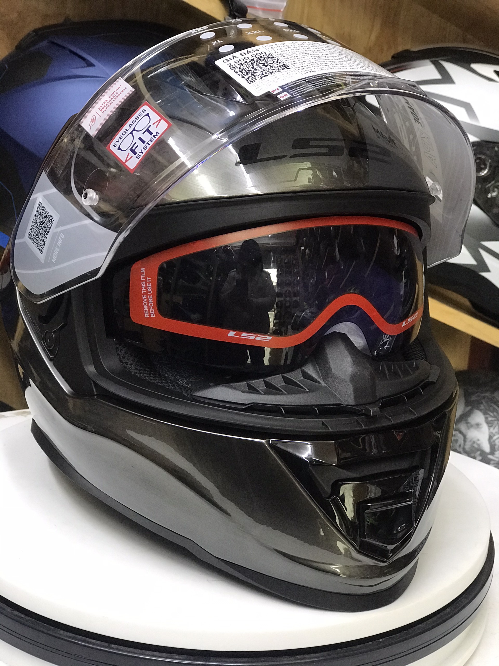 Mũ bảo hiểm fullface LS2 FF800 Storm - gsports.vn